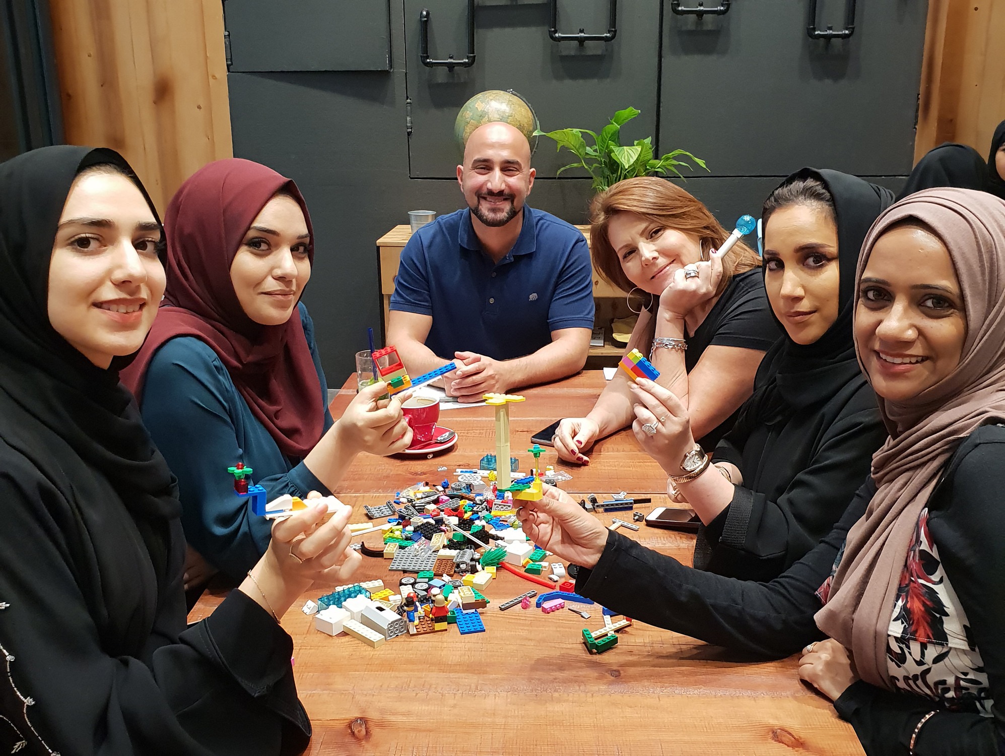 PLAY MEETUPS: What I Learned from Playing LEGO® with Strangers ...